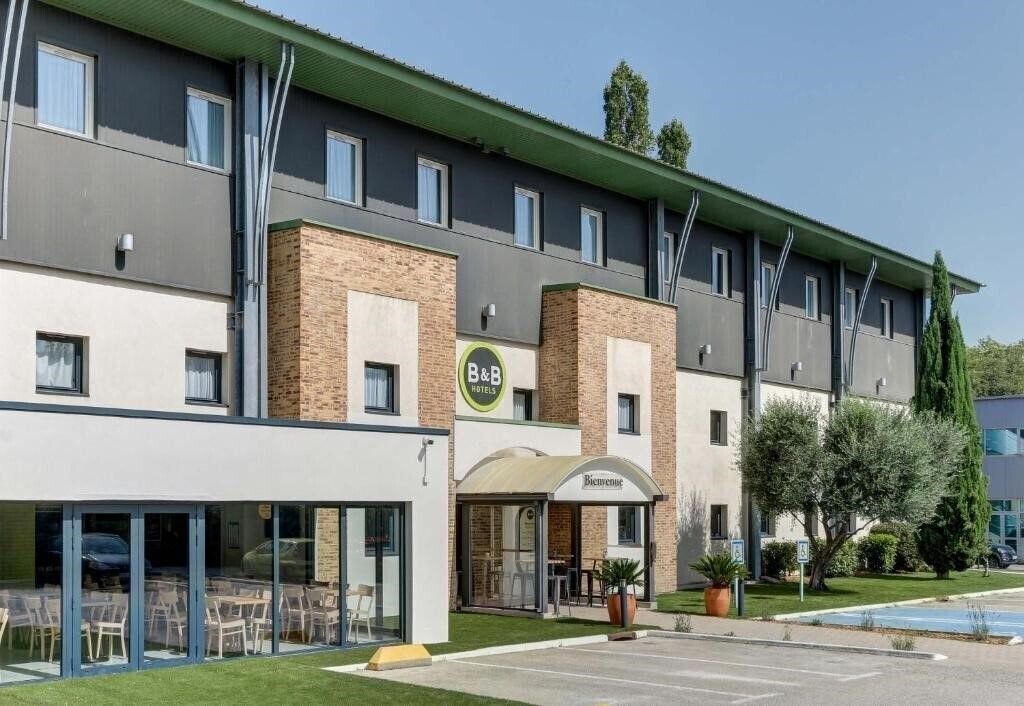 Hotel B&B Hotel Aubagne Gemenos Prowansja - Alpy - Lazurowe Wybrzeże ...